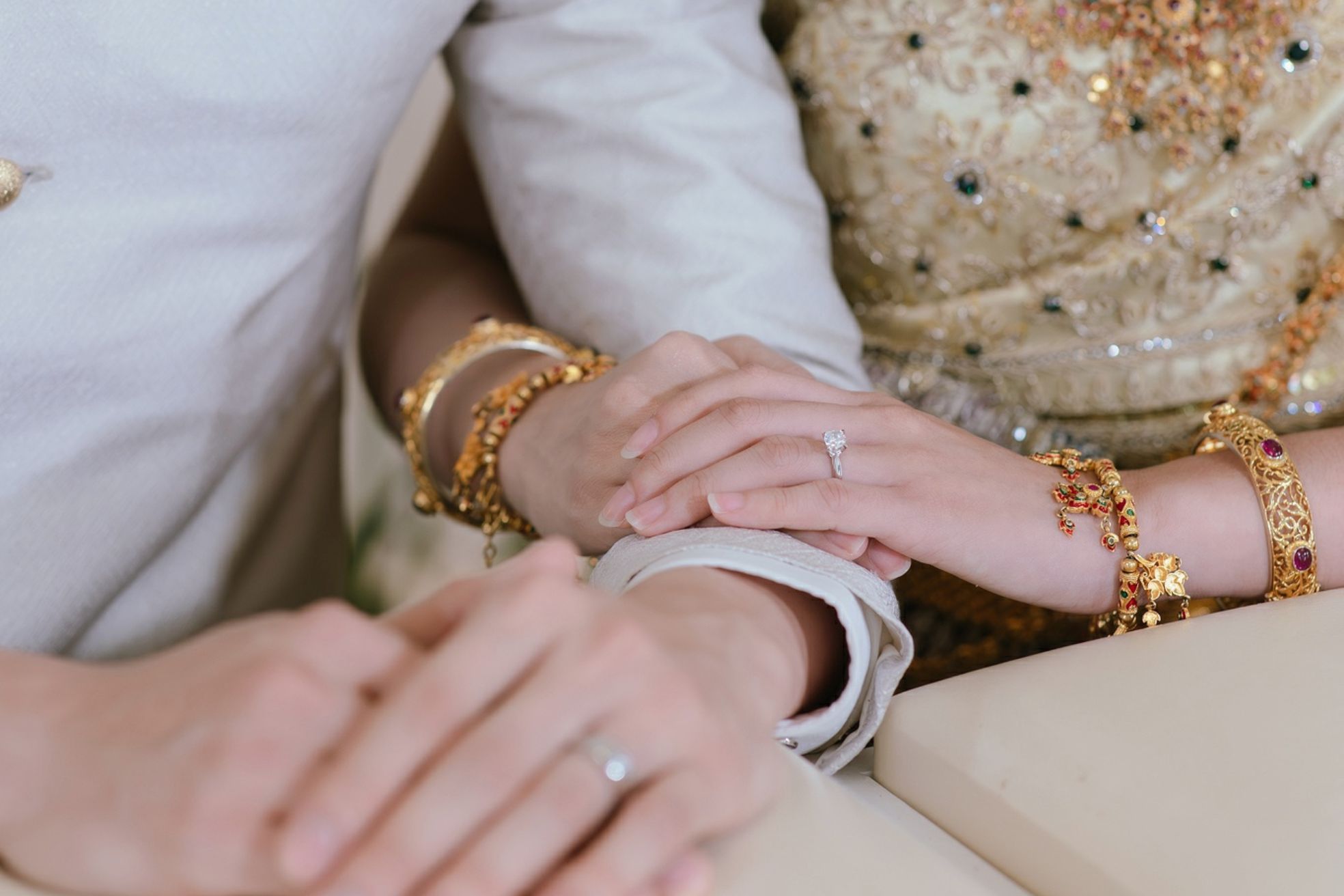 Holiday Inn® Bangkok Silom | 4-star Hotel in Bangkok, Thailand