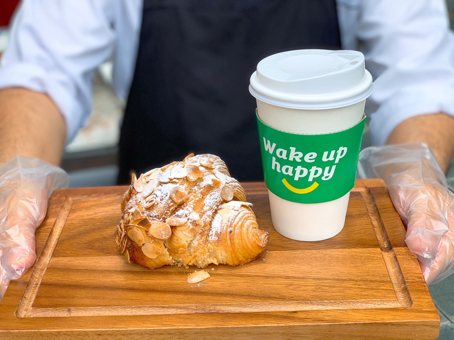 ห้องอาหารและบาร์ | ฮอลิเดย์ อินน์ กรุงเทพ สีลม